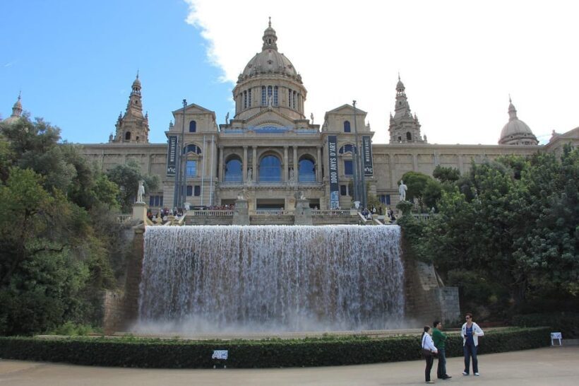 Barcelona: electric bicycle tour to the National Palace in Montjuic - What’s Included and What’s Not