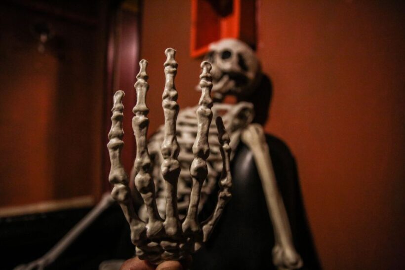 Barcelona: Escape Room Experience and Sailing Cruise - The Details That Make the Difference