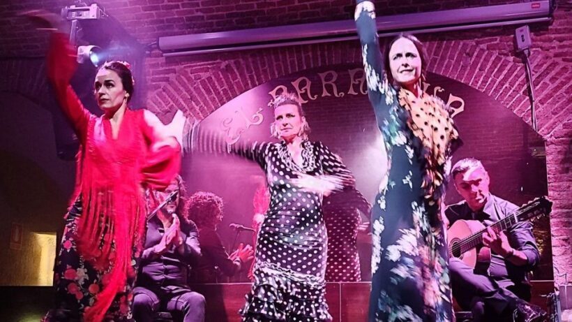Barcelona: Exclusive Flamenco Show at El Paraigua with Drink - Setting the Scene: What to Expect from This Flamenco Show