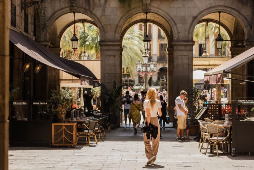 Barcelona: Explore the Gothic Quarter with a Local - What Travelers Say