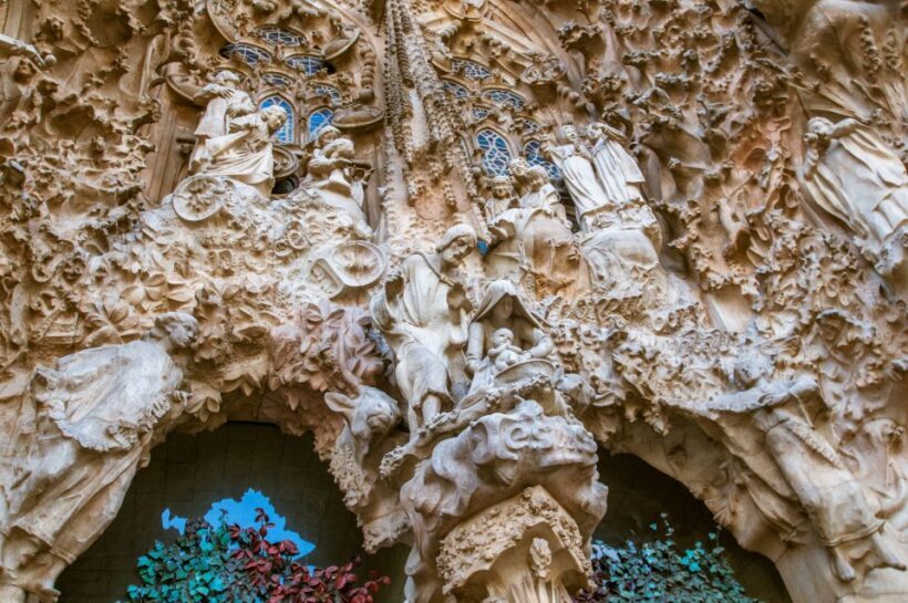 Barcelona: Fast-Track Sagrada Familia and Towers Guided Tour - FAQ