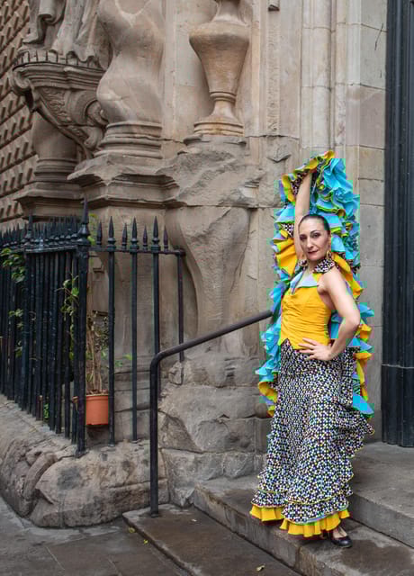 Barcelona: FLAMENCO Concert at the emblematic Royal Academy - What to Expect During the Concert