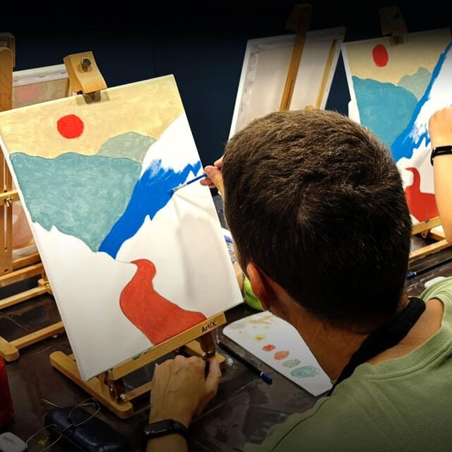 Barcelona: Fluorescent Painting Workshop with Wine and Creativity - An Introduction to the Experience