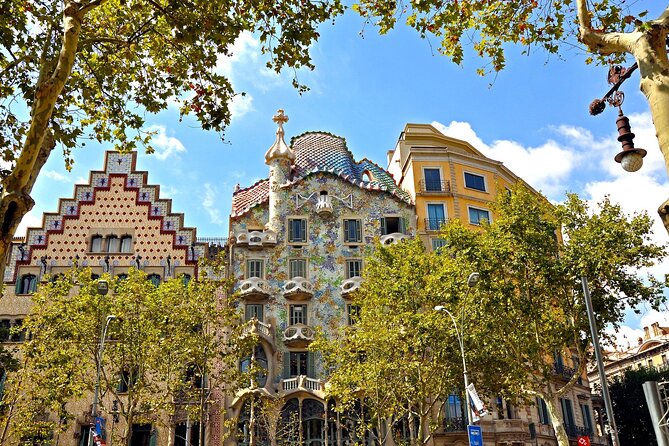 Barcelona Gaudi Houses Tour: Casa Vicens, Pedrera & Casa Batlló - Insights Into Gaudis Architectural Evolution