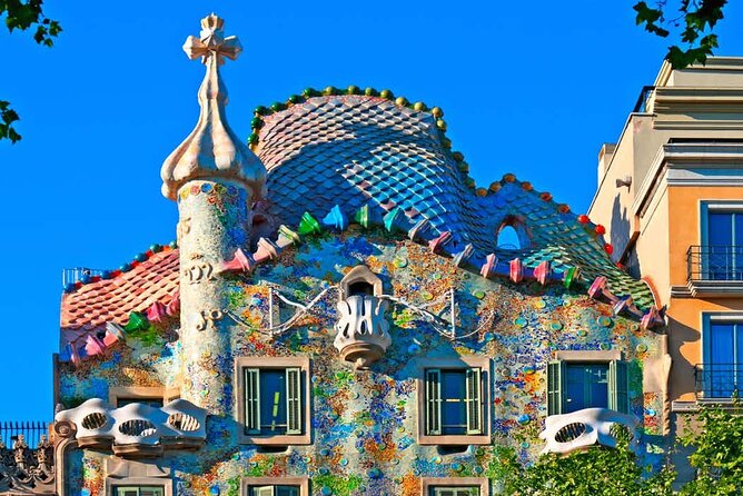 Barcelona Gaudi Houses Tour: Casa Vicens, Pedrera & Casa Batlló - Highlights of the Gaudi House Tour