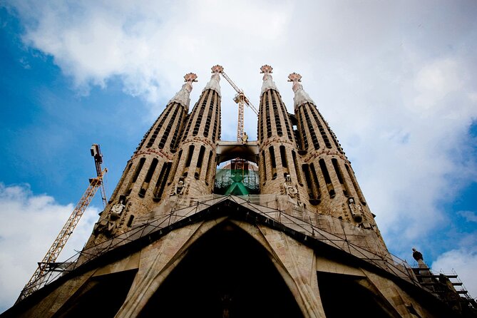 Barcelona, Gaudi, Tapa, Drink & Iconic Spanish Architecture - Raising a Glass: Pairing Drinks With Iconic Landmarks