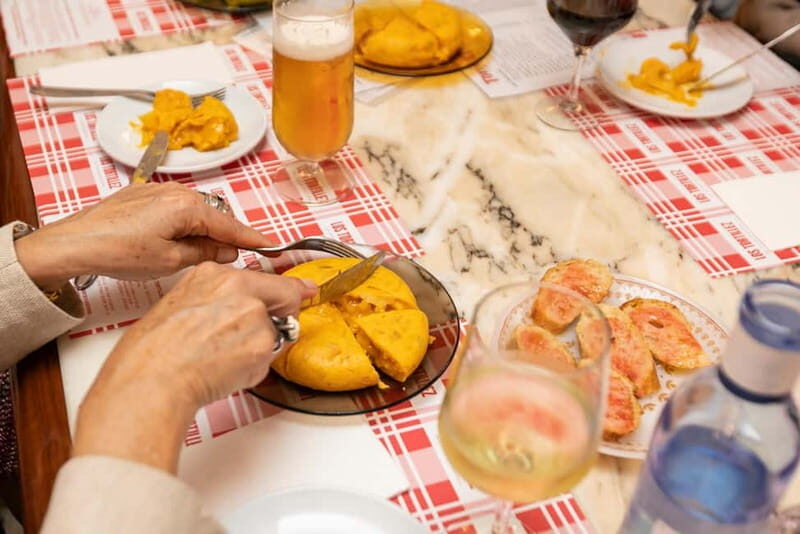 Barcelona: Gaudi Tapas & Wine Tasting Small Group Tour - Strolling along Passeig de Gracia – The Boulevard of Dreams