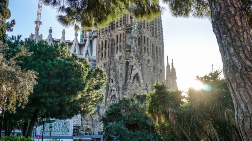 Barcelona: Gothic Quarter & La Sagrada Familia Private Tour - An In-Depth Look at the Itinerary
