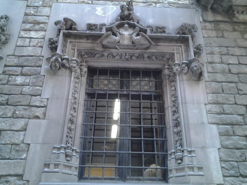 Barcelona: Gothic Quarter Legends Walking Tour with Tapas - FAQ