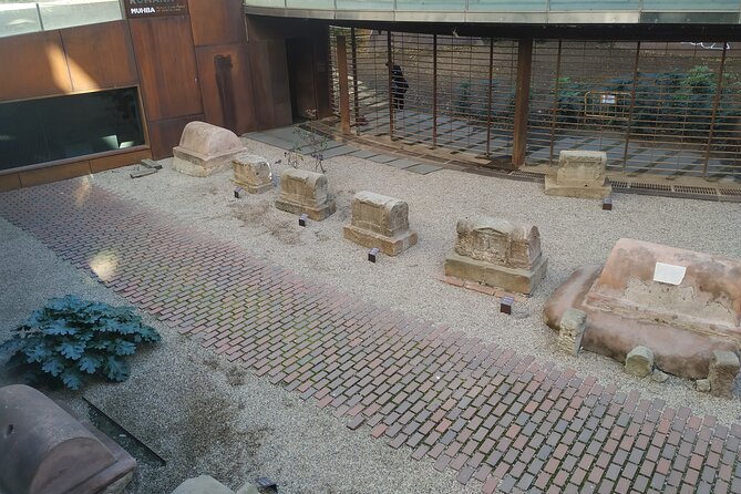 Barcelona Gothic Quarter Old Town Private Tour - Uncovering the Historical Gems of Barcelona