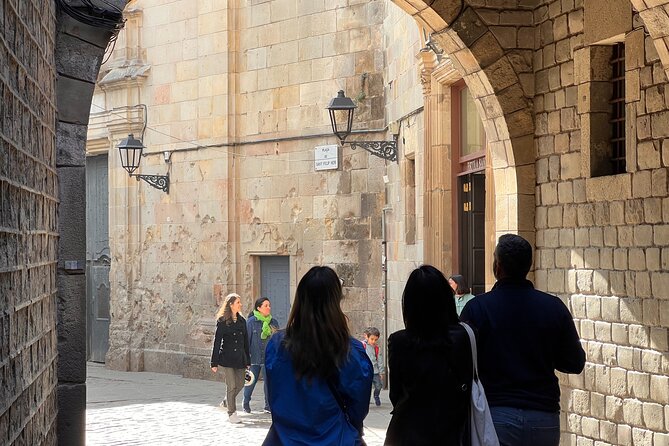 Barcelona Gothic Quarter Tour (Small Group) - FAQs