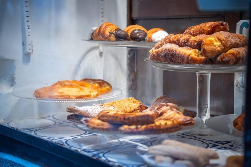 Barcelona guided tour in French - The Practicalities: What’s Included and What’s Not