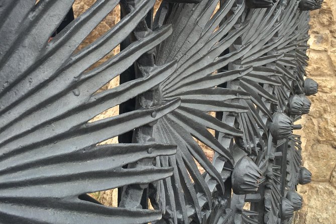 Barcelona Half-day Tour With Local Driver-guide - FAQ