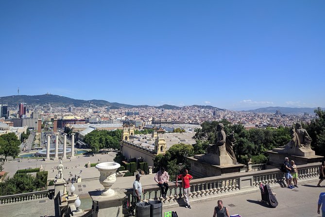 Barcelona Highlights Private Tour in a chauffeured Mercedes-Benz - FAQ