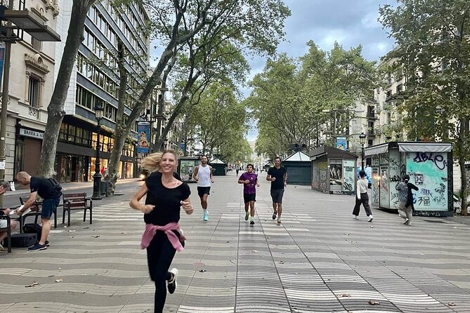 Barcelona Highlights Running Tour - Meeting and Logistics