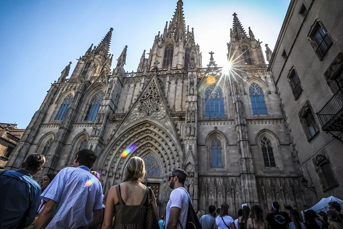 Barcelona Highlights & Sagrada Familia Skip-the-Line Private Tour - Half-Day vs. Full-Day Tour Options