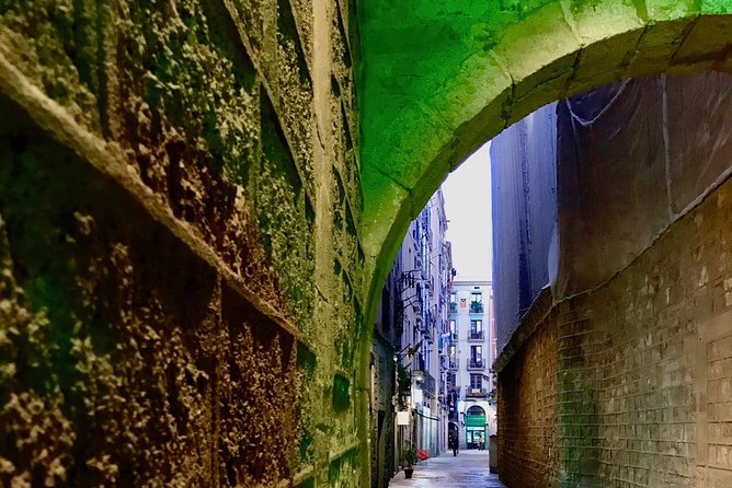 Barcelona Historic Walking Tour and Food Experience - Cancellation and Booking