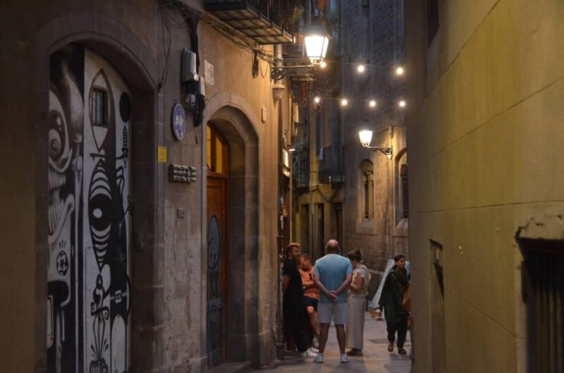 Barcelona: Killers, Witches & Inquisition Old Town (day/eve) - Who Will Appreciate This Tour?