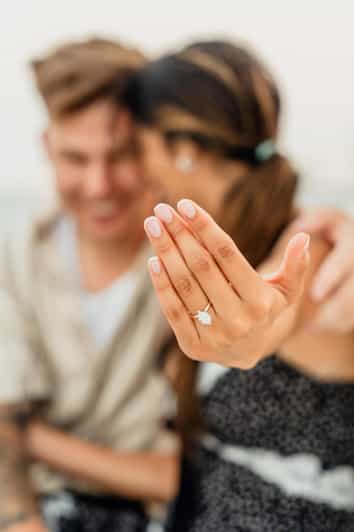 Barcelona: Marriage Proposal Boat Trip - FAQs