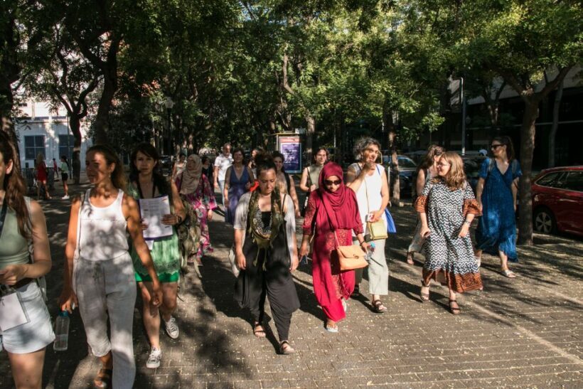 Barcelona: Migrant History and Interculturality Walking Tour - Key Points