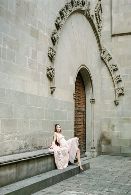 Barcelona Mini Shooting Couple - What’s Included and How It Adds Value