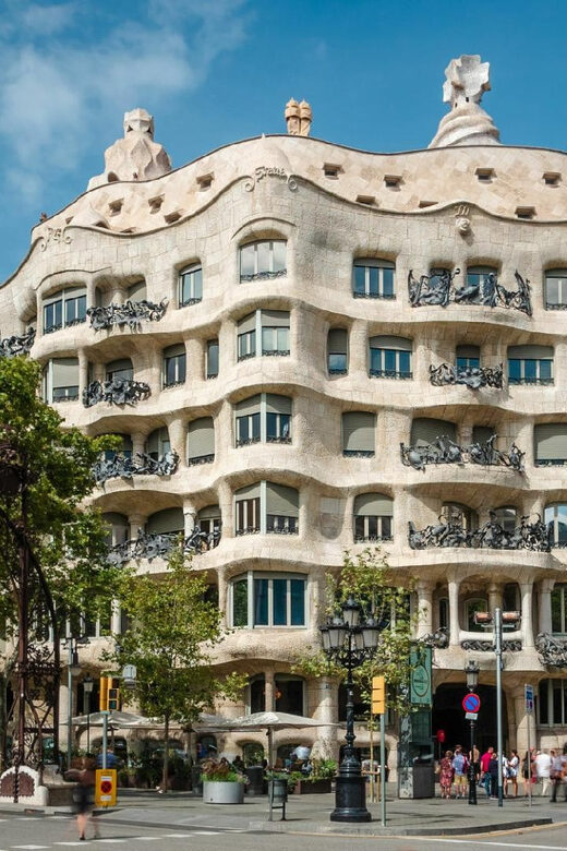 Barcelona: Modernism Gaudi Architectural Walking Tour - FAQs