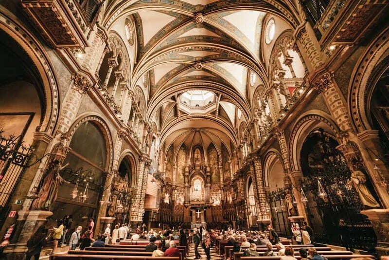 Barcelona: Montserrat and Winery Tour with Tapas or Lunch - Key Points