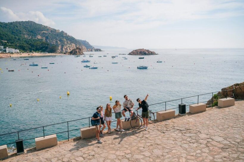 Barcelona: Montserrat, Girona & Costa Brava Guided Day Trip - Exploring Catalonia: A Guide to the Montserrat, Girona & Costa Brava Day Trip
