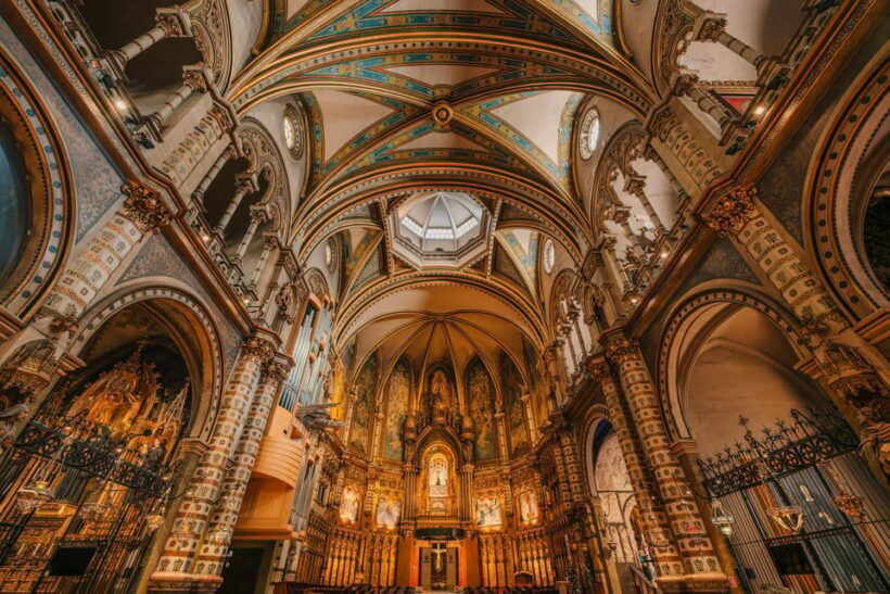 Barcelona: Montserrat Visit & Lunch at Farmhouse Small Group - Things to Consider