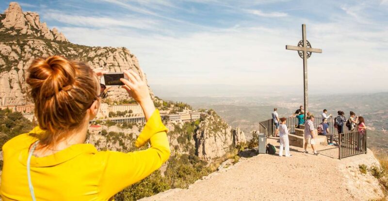 Barcelona: Montserrat with Winery Visit and Farmhouse Lunch - What Makes This Tour Worth Considering