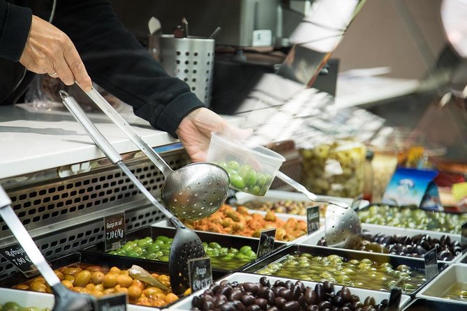 Barcelona Morning Tapas Crawl by Food Tour - Friendly and Knowledgeable Hosts