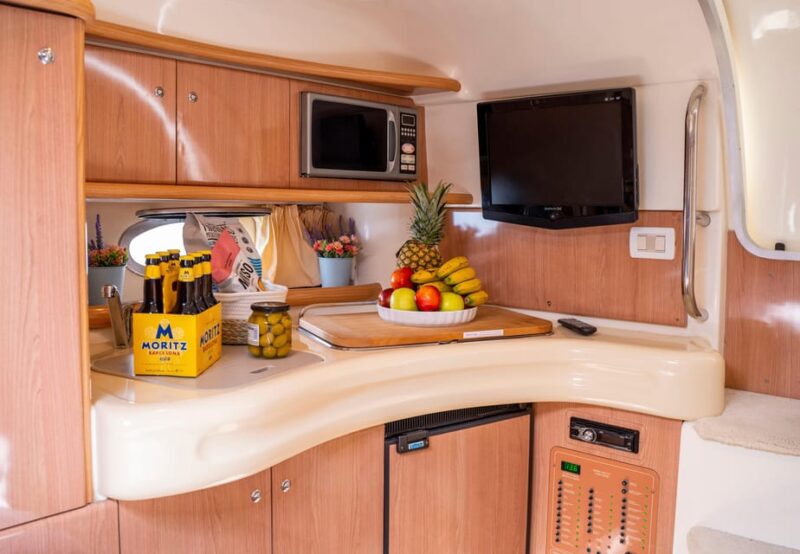 Barcelona: Night on a private Yatch with romantic dinner - Final Thoughts: Is This the Right Choice?