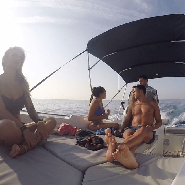 Barcelona: No license needed Boat Rental - FAQ