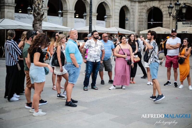 Barcelona: Old Town Guided Walking Tour - Authentic Insights from Real Travelers