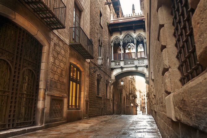 Barcelona Old Town Walking Tour & Optional Casa Battlo Ticket - Tour Details