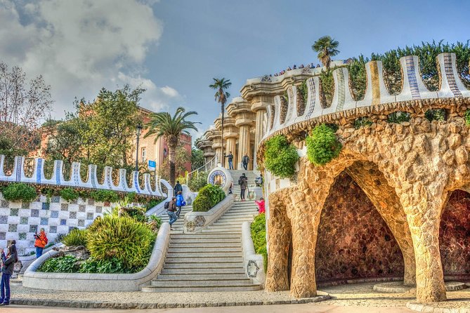 Barcelona: Park Guell Guided Tour with Skip the Line Ticket - Key Points