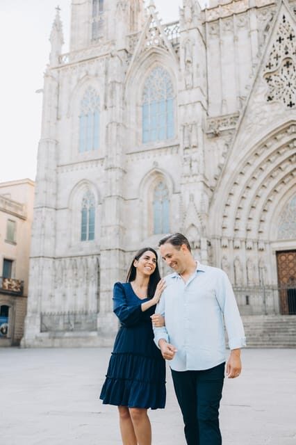 Barcelona: Photoshoot Tour Old Town, Gothic Quarter - A Close Look at the Photoshoot Experience in Barcelona