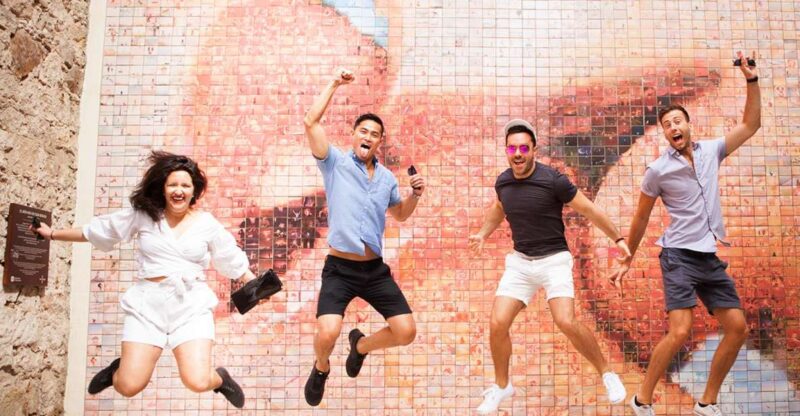 Barcelona: Photoshoot Tour Old Town - FAQs