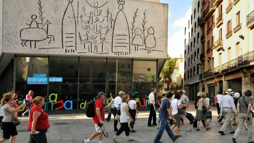 Barcelona: Picasso Walking Tour with Picasso Museum Tickets - Authentic Perspectives from Travelers