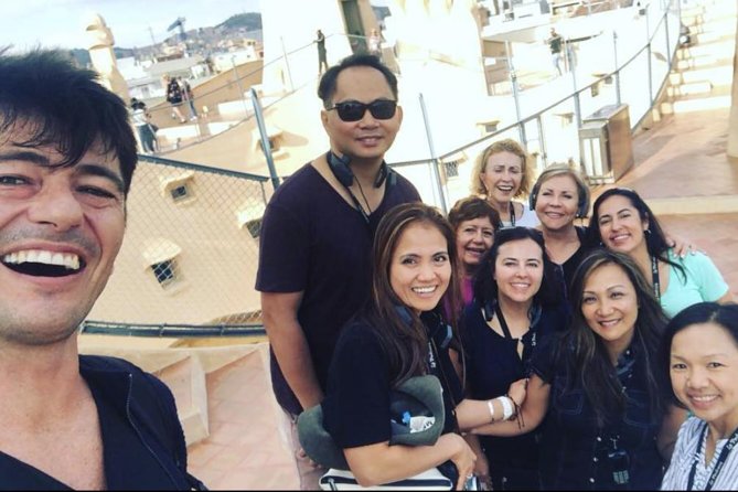 Barcelona Premium: Gothic, Montjuic, Sagrada Familia & Park Güell - Personalized Small-Group Experience