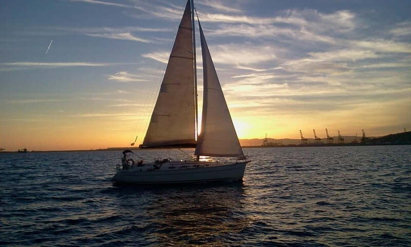 Barcelona: Premium Shared Sunset Cruise (Drinks & Snacks) - An Honest Look at the Experience