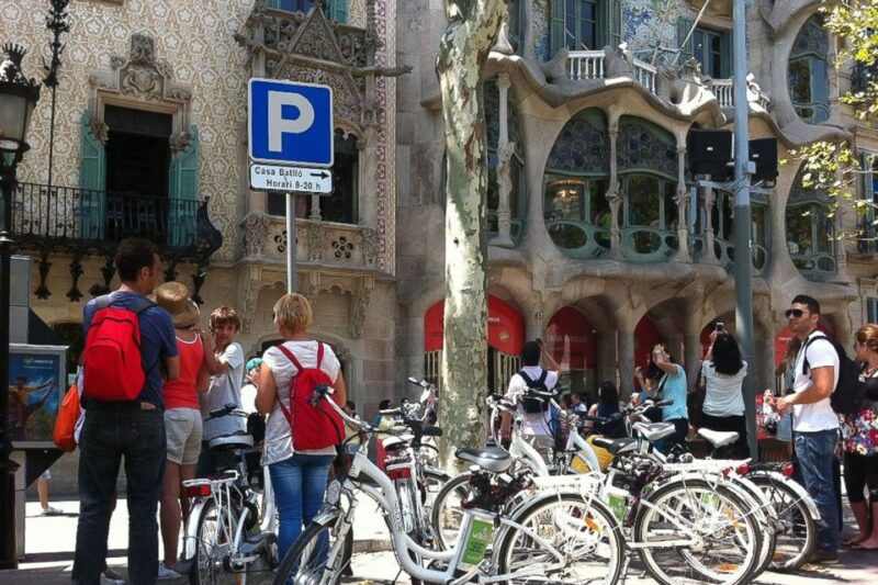 Barcelona: Private 5 Neighborhoods Tour by Electric Bike - The Value of the Price Point