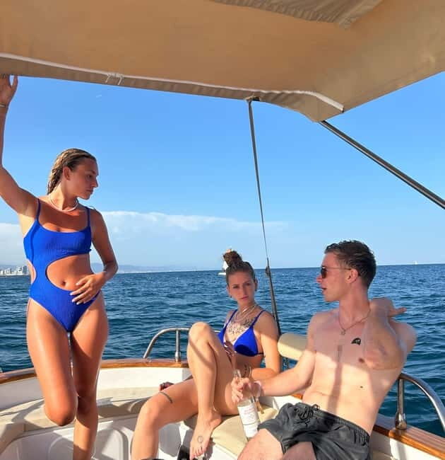 Barcelona: Private Classic Yacht Tour with Drinks - What Do Travelers Say?