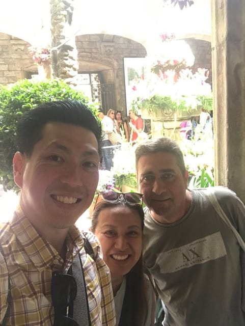 Barcelona: Private Evening Walking Tour with Tapas Dinner - Detailed Breakdown of the Tour