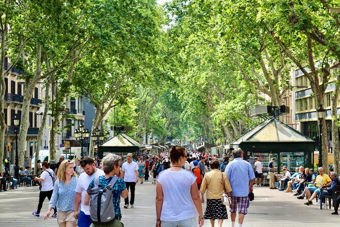 Barcelona Private Food Tour: Boqueria & Old Town's Markets - Authentic Experiences and Authentic Flavors