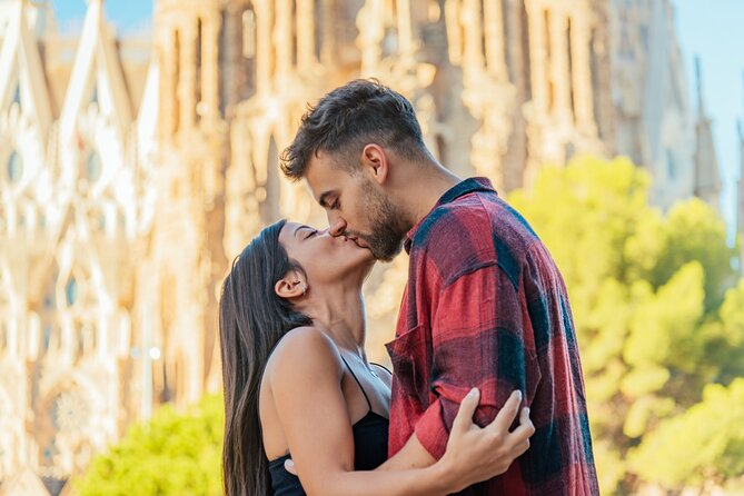 Barcelona : Private Photoshoot Outside Sagrada Familia - Tailoring Your Photoshoot Experience to Your Preferences
