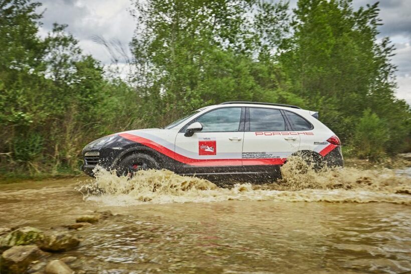 Barcelona: Private Porsche Cayenne Adventure + Transfer - The Sum Up