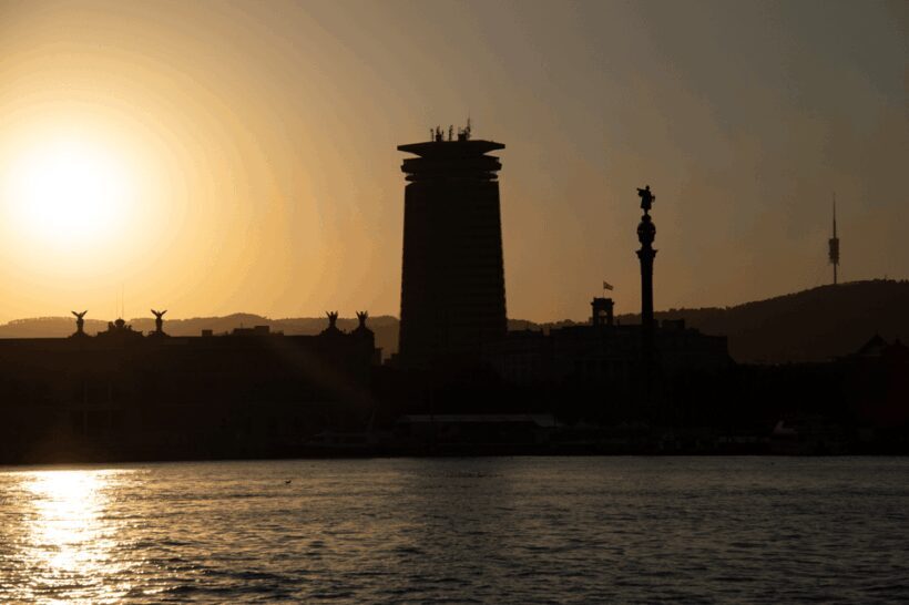 Barcelona: Private Romantic Sailing Tour with Drinks - Authentic Feedback from Travelers