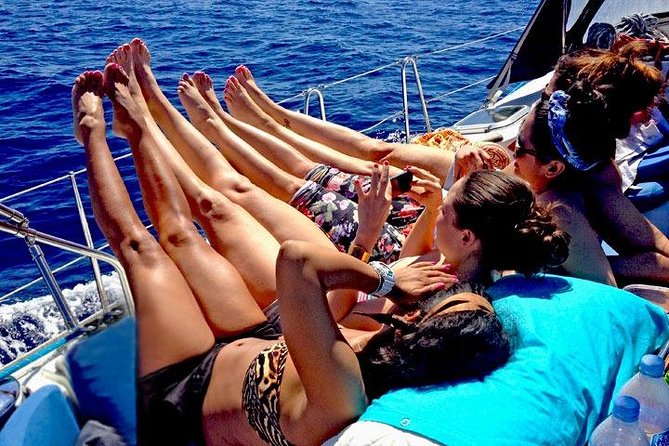 Barcelona Private Sailing with Open Bar & Snacks (max 9) - FAQ