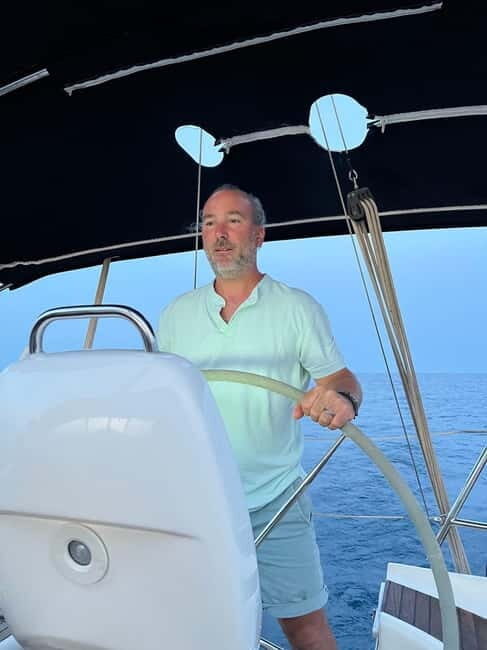 Barcelona: Private Sailing Yacht Cruise - Key Points
